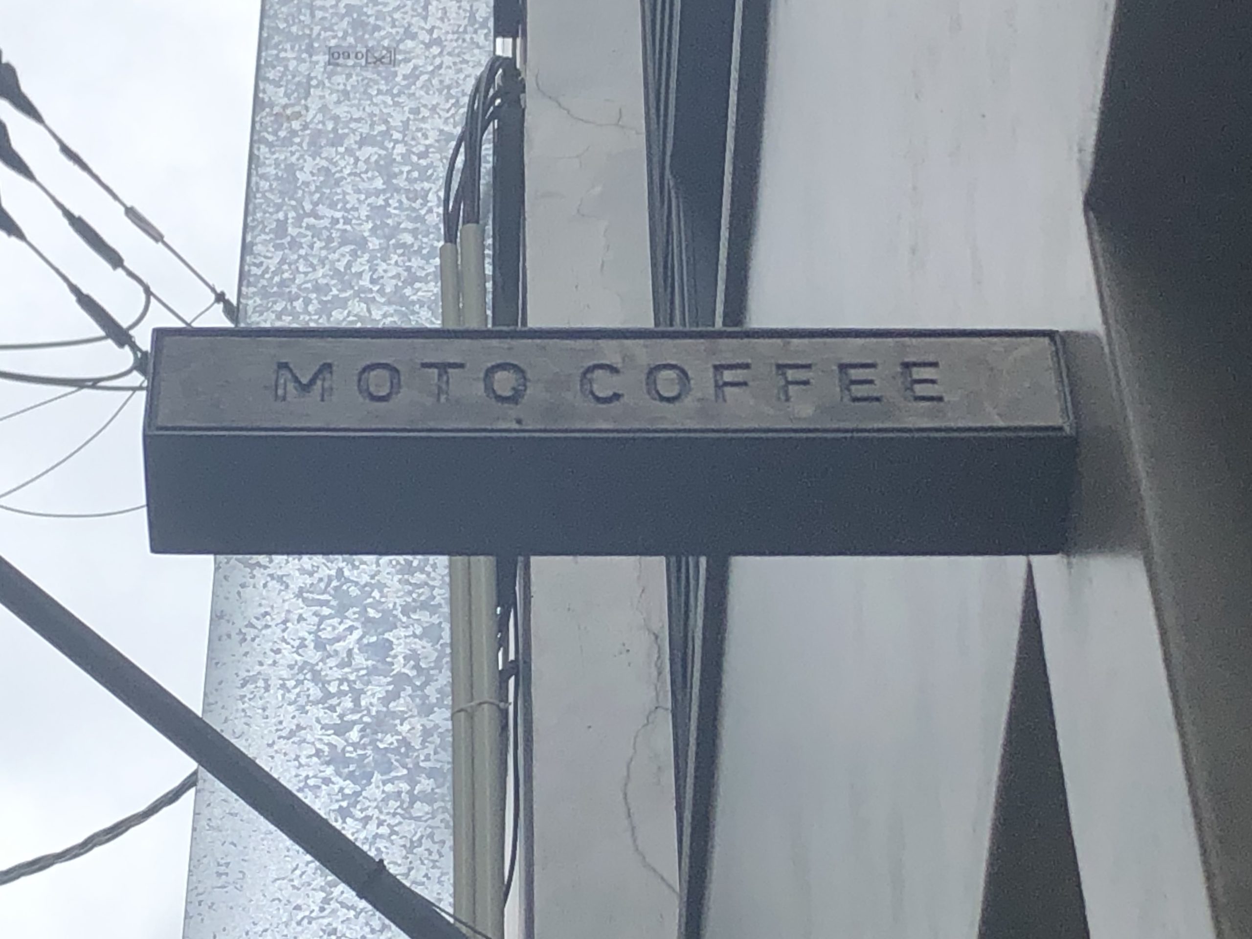 モトコーヒー (MOTO COFFEE) 内本町店 でティラミスとショートケーキを食べてみた！【谷町四丁目】 | かけあし！スイーツブログ